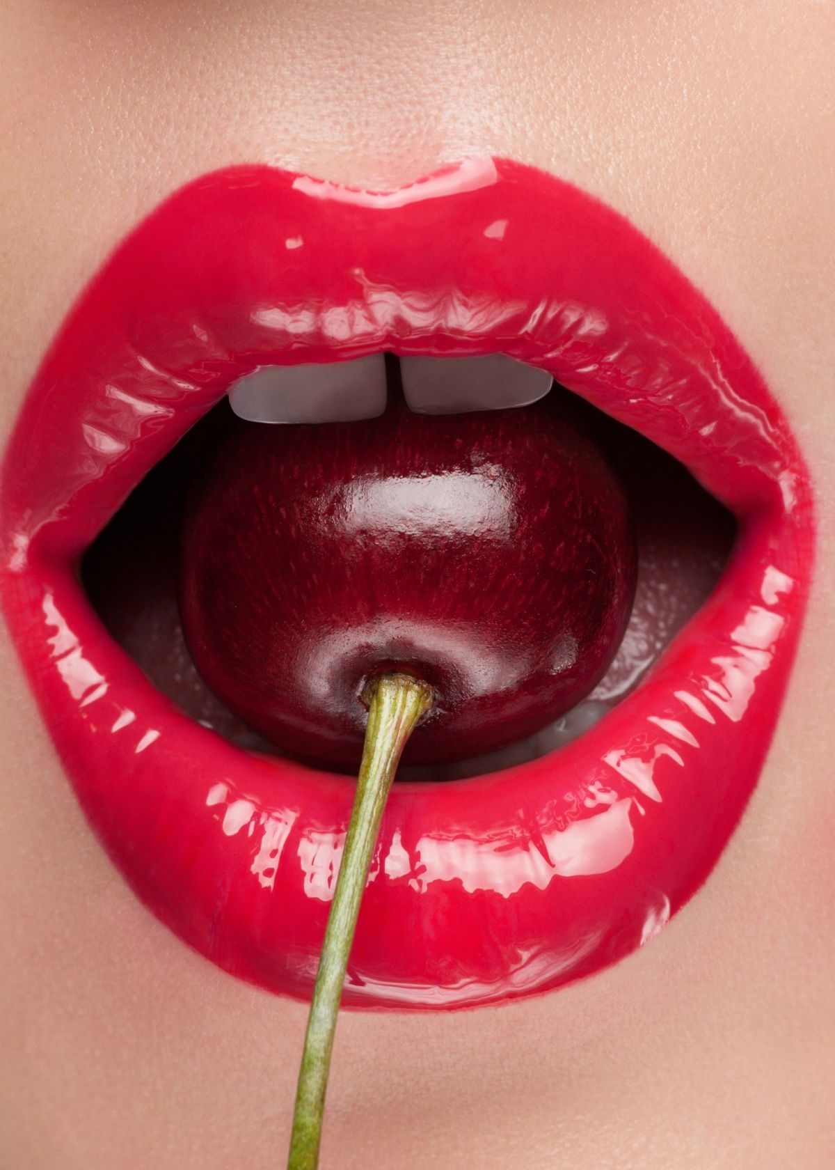 Kiss And Tell All You Need To Know About Best Lip Liners